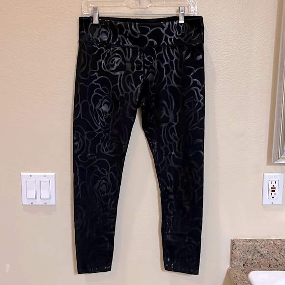 Fabletics | Pants & Jumpsuits | Fabletics Salar Leggings | Poshmark